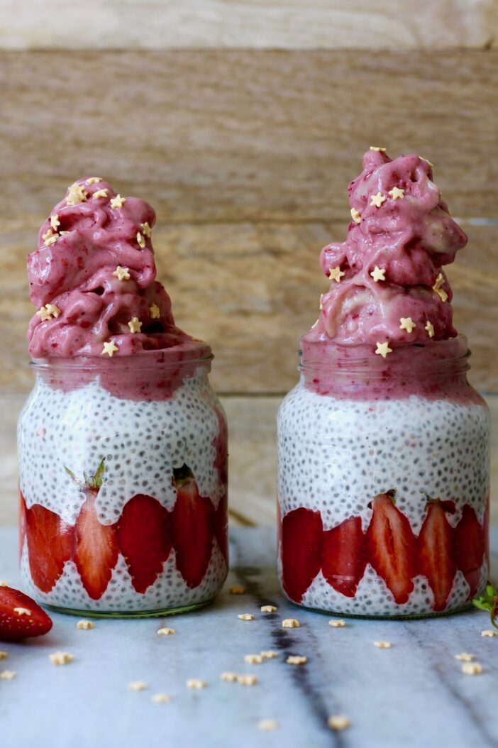 TWO SPOONS - Berry Chia Pudding Parfait