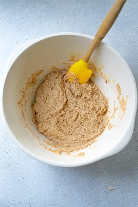 Easy Oven-Baked Spelt Bread Recipe (Vegan) - Two Spoons