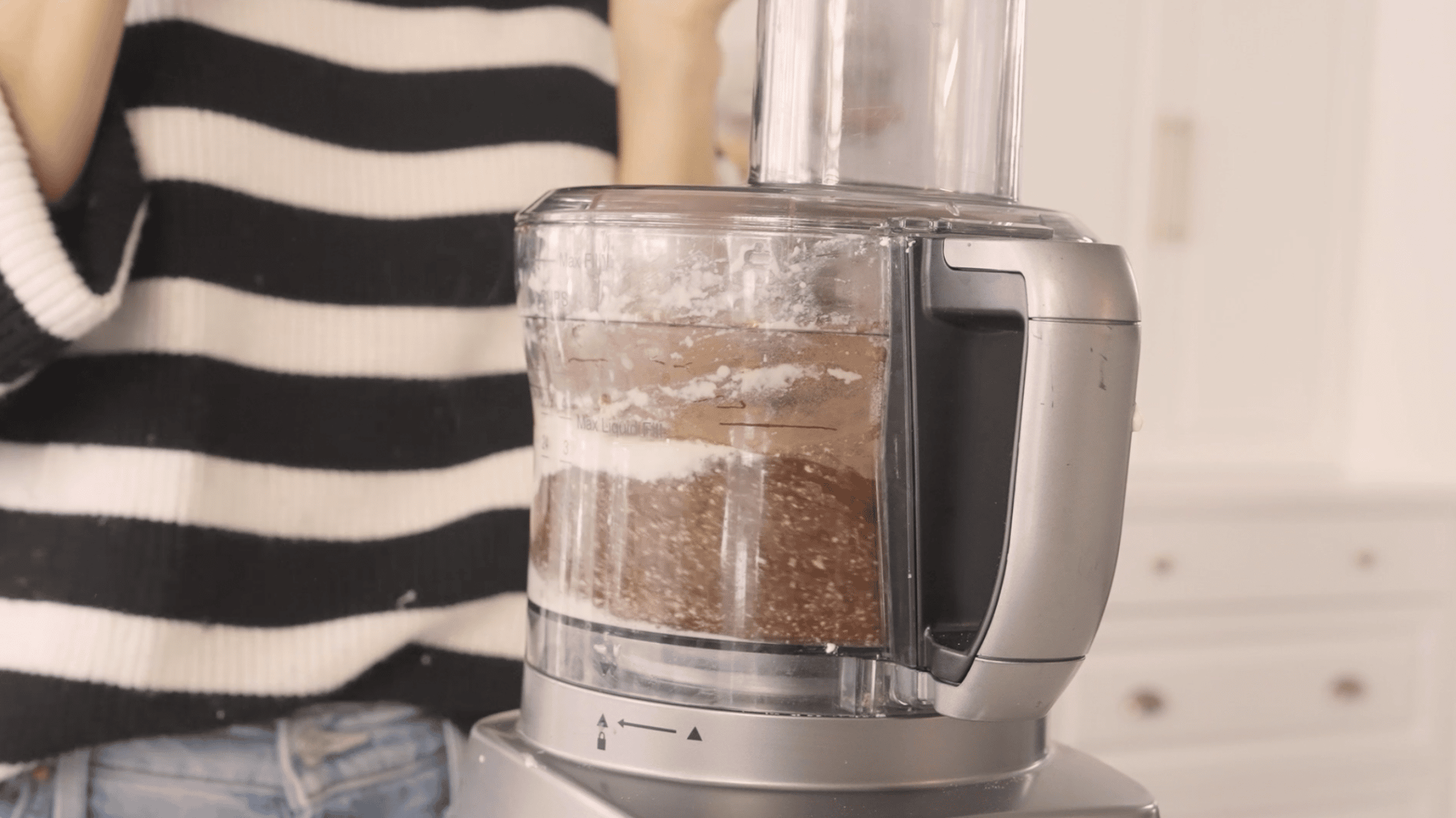 10-Minute Vegan Chocolate Mousse with Tofu - Two Spoons
