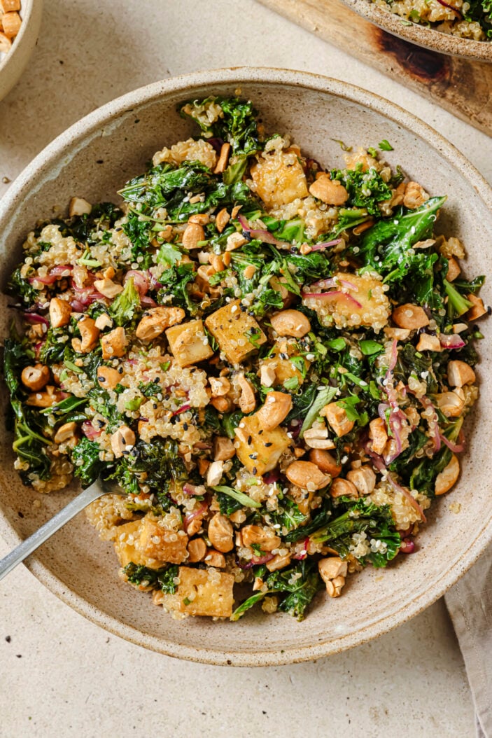 30-Minute Warm Kale Quinoa Salad with Tofu - Two Spoons